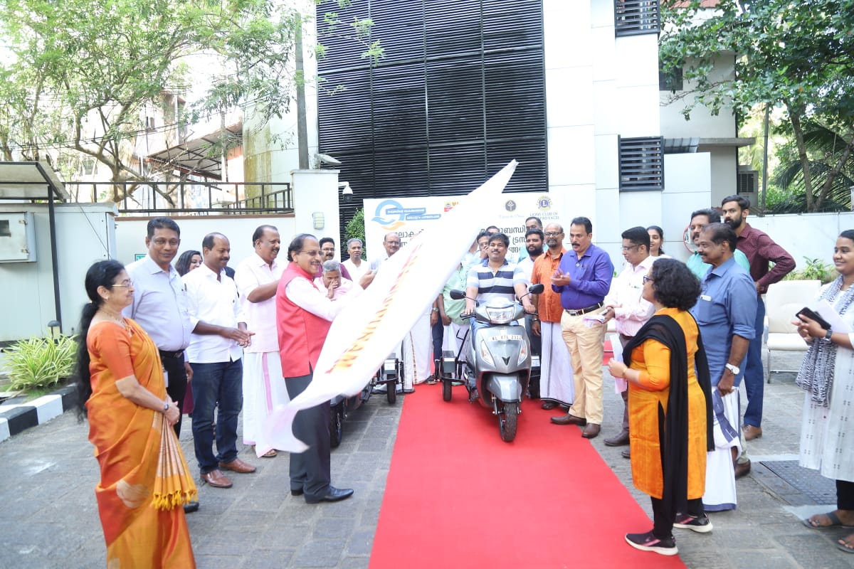 Manappuram Foundation helped Mr. Soorej and Mr. Kannan by providing 4 ...