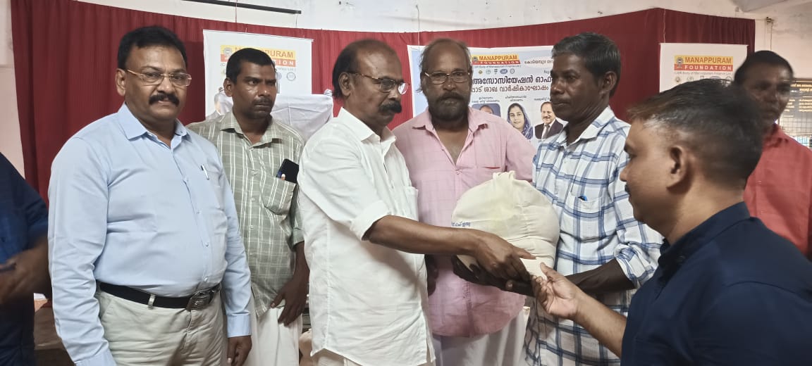 Manappuram Foundation distributed food grain packets to 100 ...